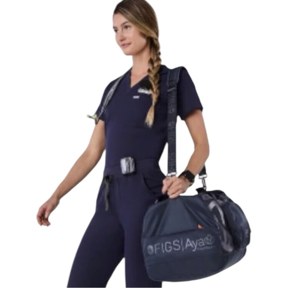 Figs | Bags | New Figs Aya Healthcare Midnight Navy Nylon Weekender ...